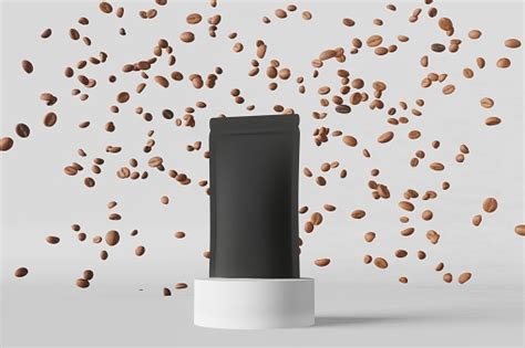 블랙 파우치 백 모형 떨어지는 커피 원두 매트 연단 화이트 배경 3d 렌더링 상품 광고 포장 가방에 대한 스톡 사진 및 기타 이미지 Istock