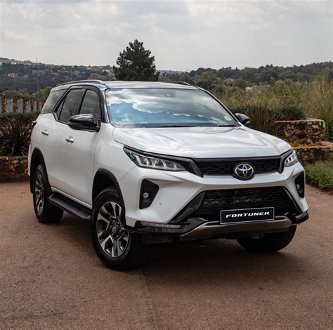 2018 Toyota Fortuner 28 V Review Price Photos Features Specs😃