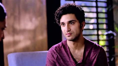 Watch Dhoop Ki Deewar Season 1 E5 Dushman Ka Dukh Online In Hd On Zee5