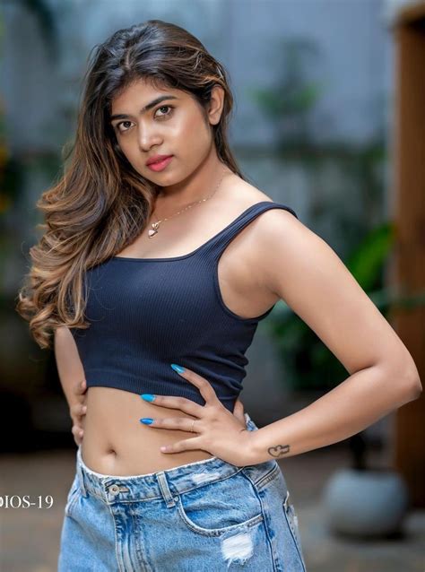 Rithu Choudhary Latest Hot Photos Ractressglam