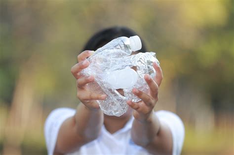 Zanieczyszczenie środowiska Odkryto sposób na rozłożenie plastiku w tydzień zamiast w kilka