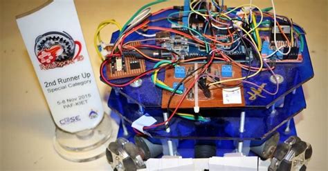 4 Wheel Omni Wheel Soccer Robot Based On Arduino Bluetooth Controlled