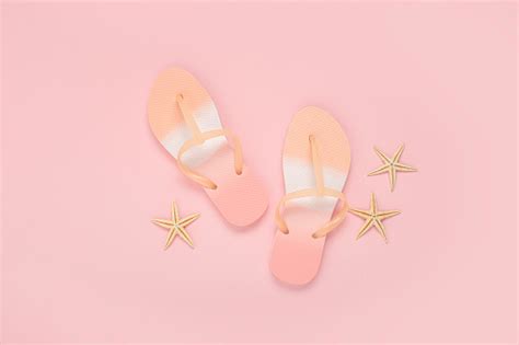 해변 플립 플롭 분홍색 배경에 불가사리 상단 보기 플랫 레이 0명에 대한 스톡 사진 및 기타 이미지 0명 계절 관광