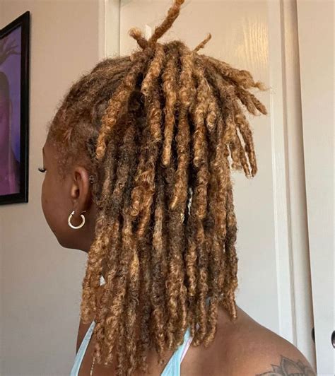 Pin By Anaïs On Locs Short Locs Hairstyles Locs Hairstyles