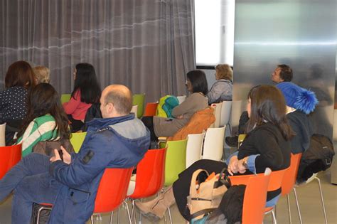 «ΑΝΑΖΗΤΗΣΗ ΕΡΓΑΣΙΑΣ ΜΕ ΑΡΩΓΟ ΤΗ ΒΙΒΛΙΟΘΗΚΗ ΔΩΡΕΑΝ ΣΕΜΙΝΑΡΙΑ ΣΤΗ ΔΗΜΟΣΙΑ ΚΕΝΤΡΙΚΗ ΒΙΒΛΙΟΘΗΚΗ