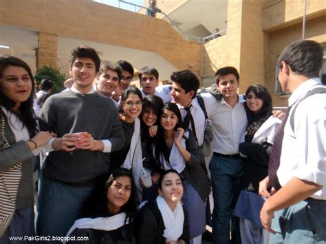 All Girls Beuty Wallpapers Pakistani Beautiful College Girls