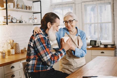 Página 3 Imágenes De Abuela Y Nieta Cocinando Descarga Gratuita En