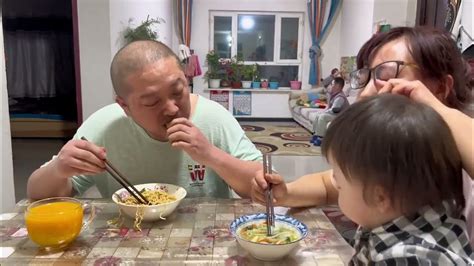 Mukbang Hakiki今天就給我的只有泡面了拒絕浪費光盤行動 幸福一家人 家庭趣事 Youtube