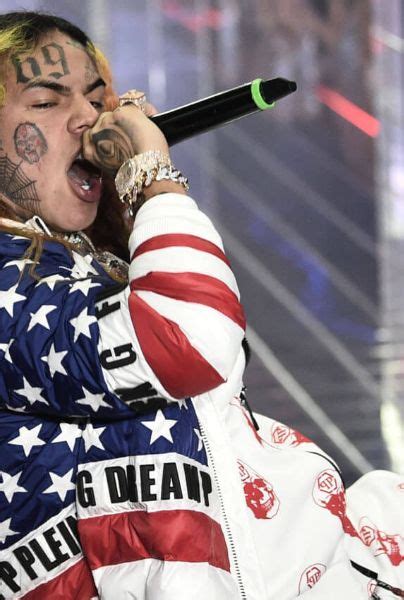Estados Unidos Enloquece Con El Carro De 6ix9ine Que Deja A Un Costado