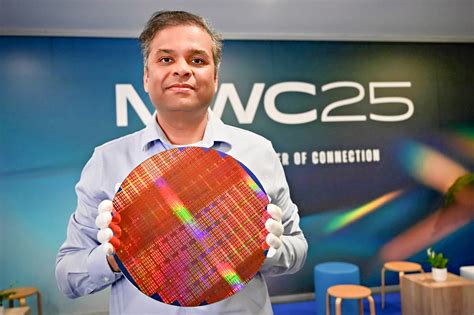 Postcard From MWC Intel Xeon SoC In Barcelona Intel Newsroom