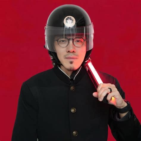 𝗢𝗥𝗜𝗚𝗕𝗟𝗔𝗖𝗞𝗗𝘂𝘀𝗞 北屯又多一個好地方可以去了剛開幕的二店延續原本黑色主視覺上午有賣咖啡餐點晚上搖身成酒吧 店員也很友善親切
