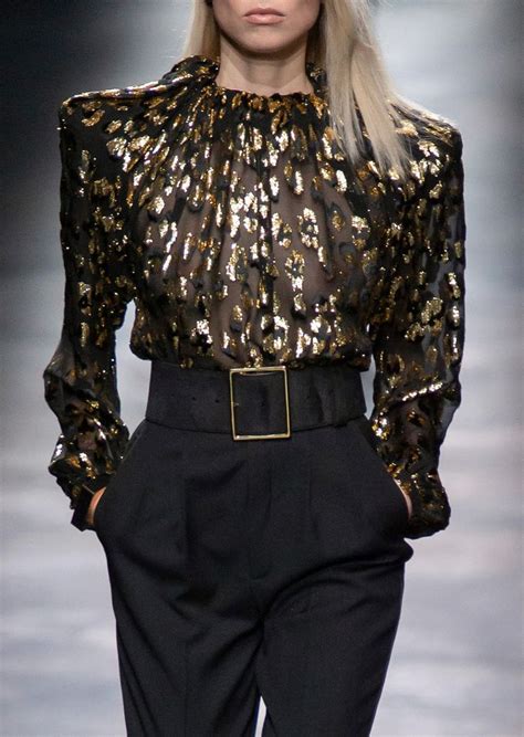 Pin Von Adilia Costa Auf ~ Black And Gold Fashion ~ Kleidung Schöne