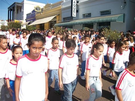 Grupo Escolar Bocaina Desfile Cívico em comemoração aos 120 anos de