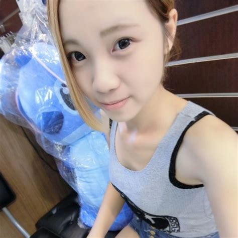 Stream Dj 小亦 And Dj Ea7 2015 綺綺專屬 全英文 By Dj 小亦 27 Listen Online For