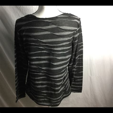 Simply Vera Vera Wang Tops Simply Vera Vera Wang Blackgray Wavy