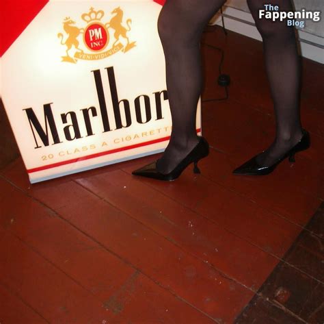 Maika Monroe Sexy Photos Onlyfans Leaked Nudes