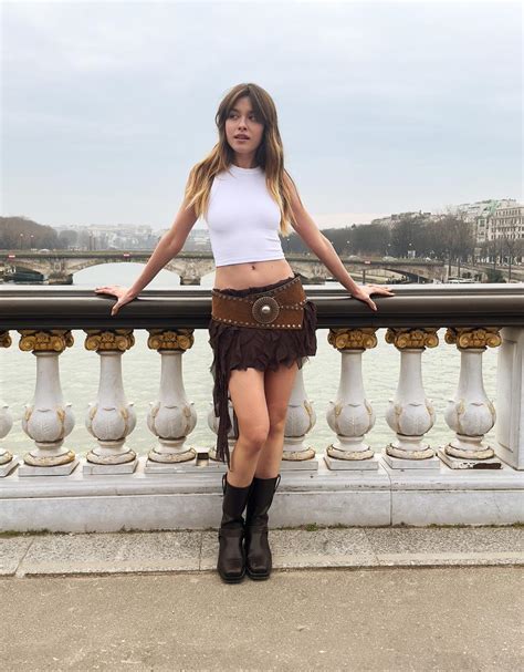 Falda Mini Textura Volantes Mujer Bershka