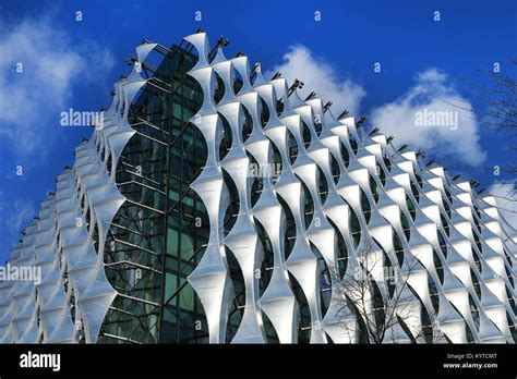 The New Us Embassy Nears Completion In Nine Elms Battersea In South