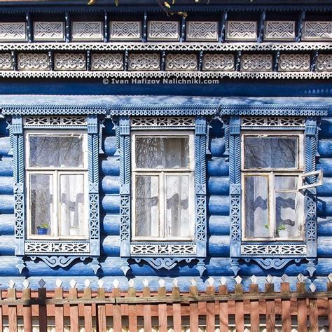 фрагмент фасада деревянного дома и резные наличники Коврова | Окно ...