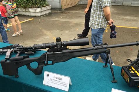 1000米外精准爆头中国狙击步枪靠什么赢得菲总统赞扬