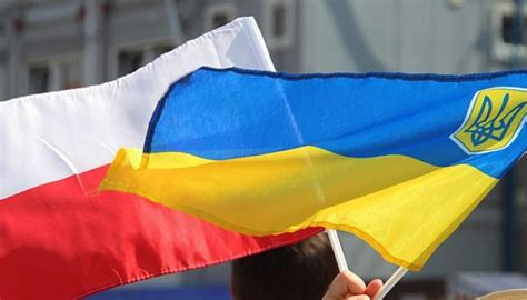 У Польщі змінили правила перебування українських біженців ВСВІТІ