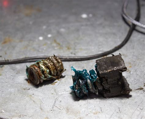 ЧЕМ СМАЗАТЬ ОГРАНИЧИТЕЛЬ ДВЕРИ Сухое антифрикционное покрытие Unevix — Unevix Plastic Auto на