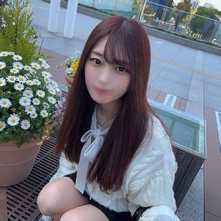 初撮影シネマ画風親の介護に疲れ果て情緒不安定に陥ってしまった自暴自棄の華奢な彼女心の隙間につけ込んで密室に連れ込み生中出し