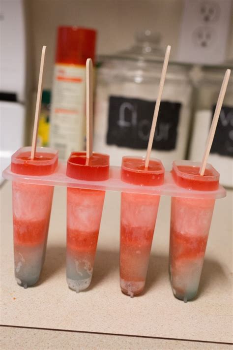 Red White And Blue Recipe Patriotic Popsicles This Mama Loves