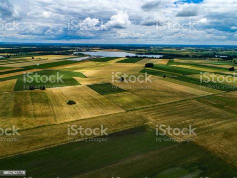 다양 한 농업 분야의 공중 보기 0명에 대한 스톡 사진 및 기타 이미지 0명 경관 계절 Istock