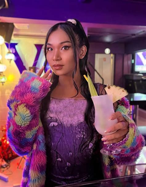 استایل آرتسی یا هنری دقیقا چیست و از چه عناصری تشکیل می‌شود؟ این لباس