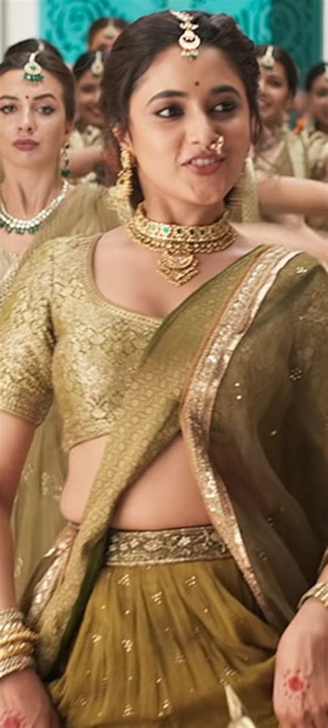 Priyanka Mohan 🤤 R Priyankaarulmohan