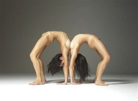 Julietta And Magdalena Naked Ballet E123 1000 Porn Pic