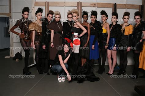 Fashion Designer Leka With Models Backstage — Stock Editorial Photo