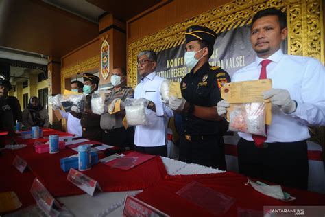Polda Kalsel Sita 7 4 Kilogram Sabu Sabu Operasi Antik Intan ANTARA