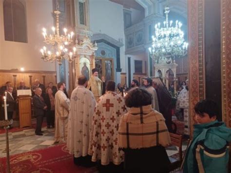 Κεφαλονιά Ο Εσπερινός των Εισοδίων της Υπεραγίας Θεοτόκου στον Σκινέα