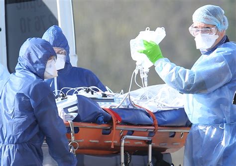 Coronavirus Diapiorama Au Cœur Des Transferts De Malades Du Covid 19
