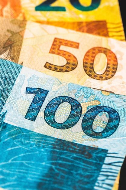 Notas monetárias do brasil real brasileiro cento e cinquenta e vinte e