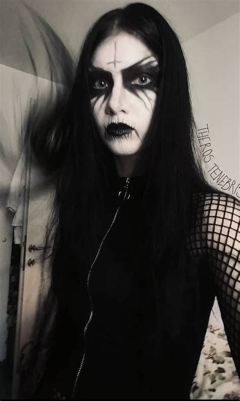 Pin By Laurie Gothic Witch Bitch Pa On Therostenebris Model Black