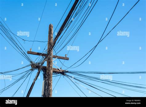 Messy Wires Hi Res Stock Photography And Images Alamy