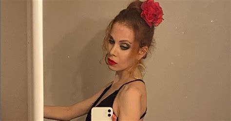 Maria Miceli Morta A 35 Anni La Ballerina Bresciana Nel Cast Di Vari