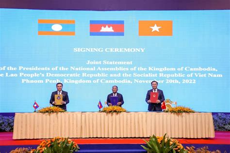 ប្រធានរដ្ឋសភា កម្ពុជា វៀតណាម និងឡាវ Clv ចុះហត្ថលេខាលើសេចក្ដីថ្លែងការណ៍រួម