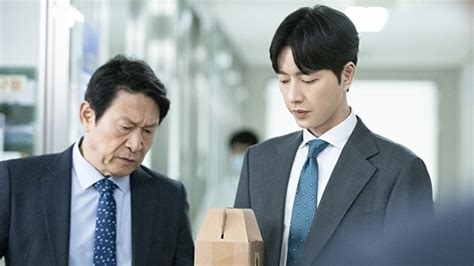 꼰대인턴 박해진·김응수 셜록홈즈와 왓슨 따라잡기찐케미 발산