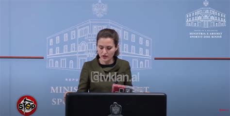 Stop Arritja E Mesimit On Line Mesuesit Prodhuan 12 Milione Minuta