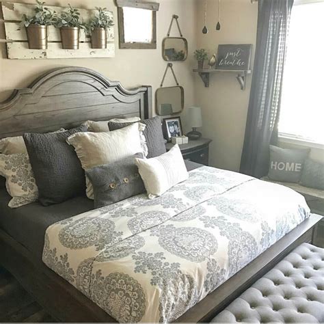 39 Best Farmhouse Bedroom Design And Decor Ideas For 2017