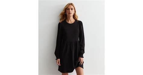 Black Crinkle Long Sleeve Smock Mini Dress New Look