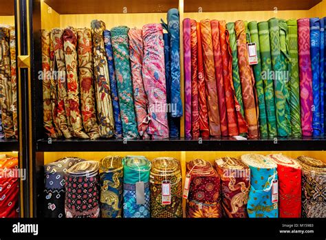 Batik fabrics hi-res stock photography and images - Alamy