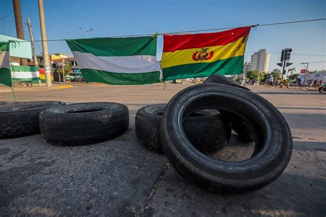 Santa Cruz Llega Al Día 24 De Paro Indefinido Con Mayor Movimiento