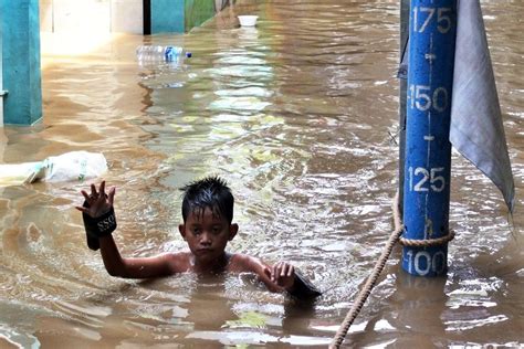 Kaleidoskop 2022 Deretan Banjir Terbesar Di Jakarta