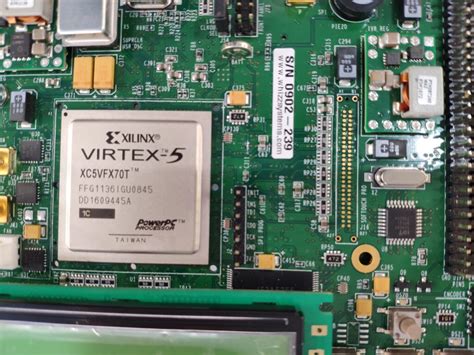 Embedded Development Hw Sw Kit Virtex 5 Fx70t Powerpc Fpgaマガジン公式