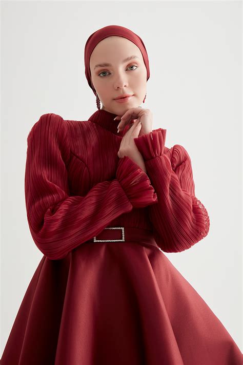 Viyana Bordo Meliha Tarhanaci Tesettür Abiye Modelleri Tesettür Giyim